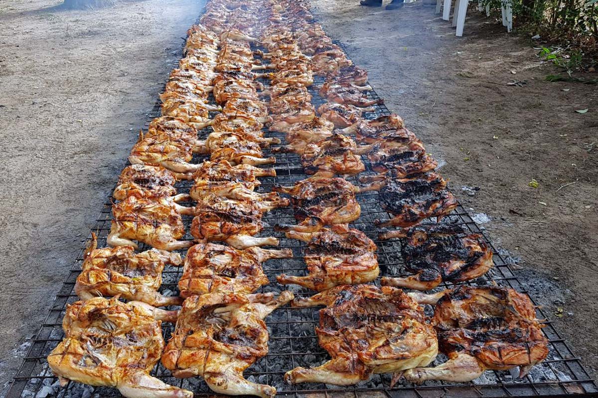 Realizaron una pollada solidaria para ayudar al cabo Castro Lima ...