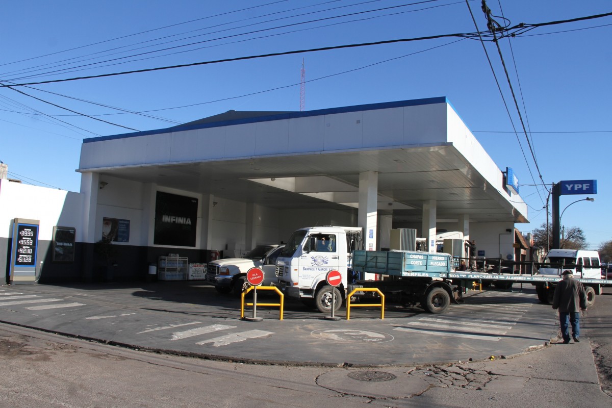 Mirá cómo quedaron los precios de los combustibles en YPF tras el nuevo aumento – infopico.com
