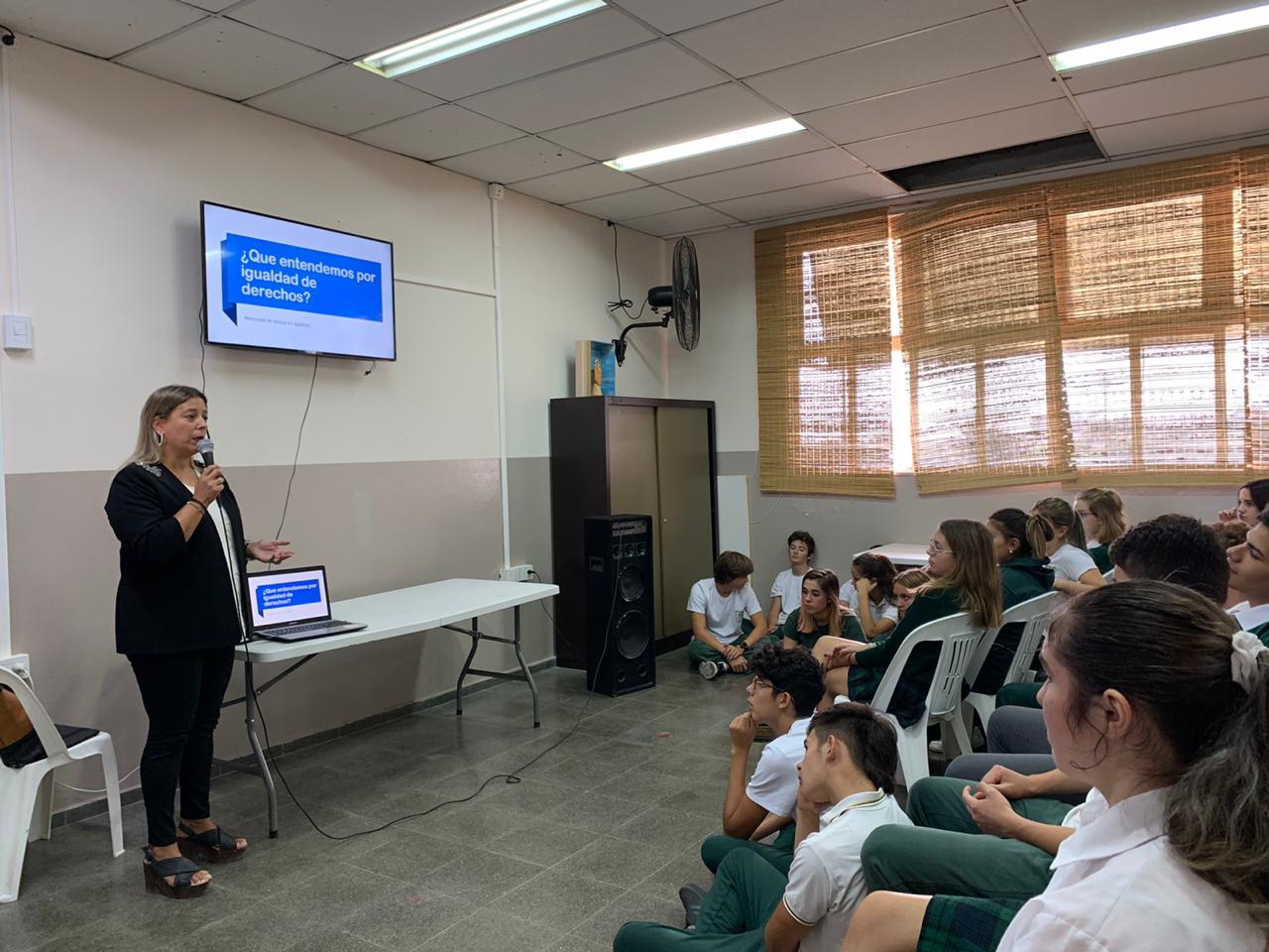 Perspectiva de género: charlas en los colegios para concienciar a los ...