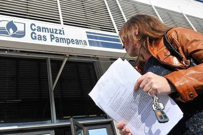 Camuzzi advirtió que es falso el “supuesto descuento” en el pago de la ...