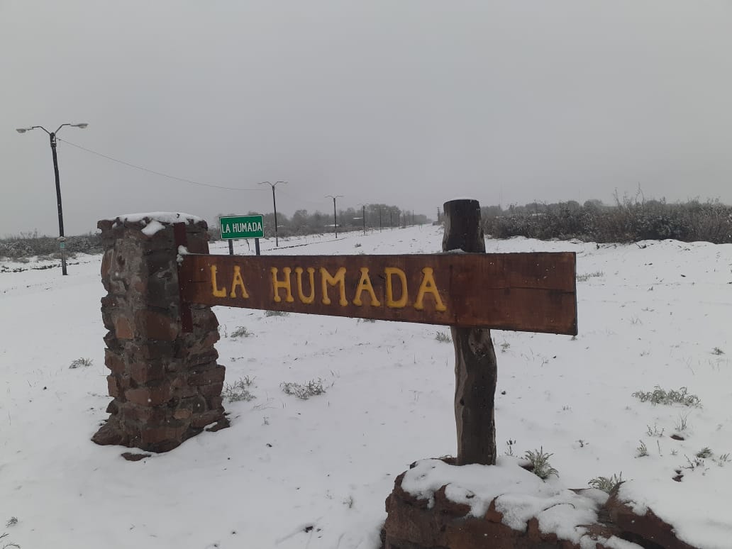 De locos: Nevó en la localidad pampeana de La Humada en plena primavera ...
