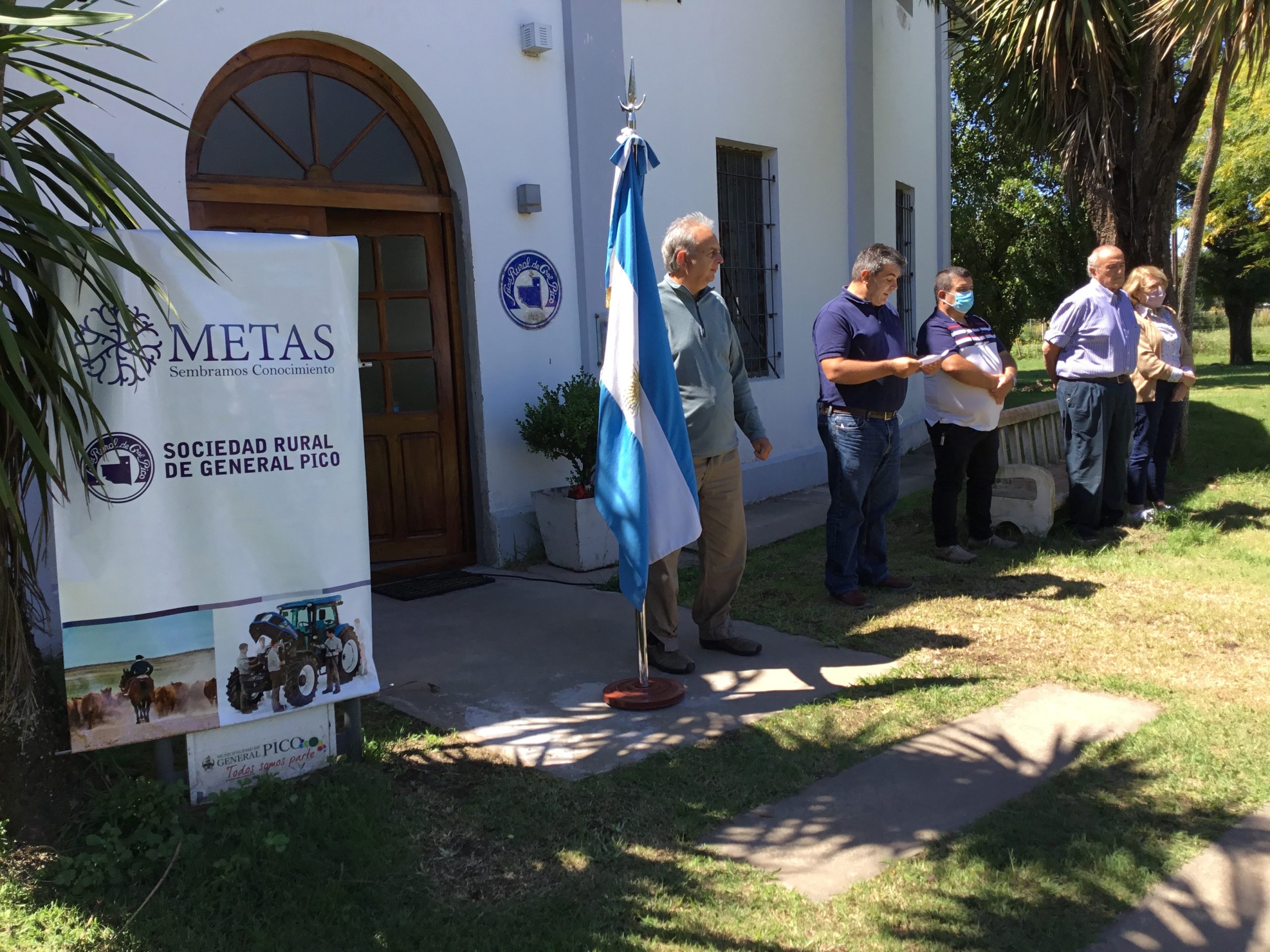 Comenzaron los cursos de capacitación profesional en la Sociedad Rural ...