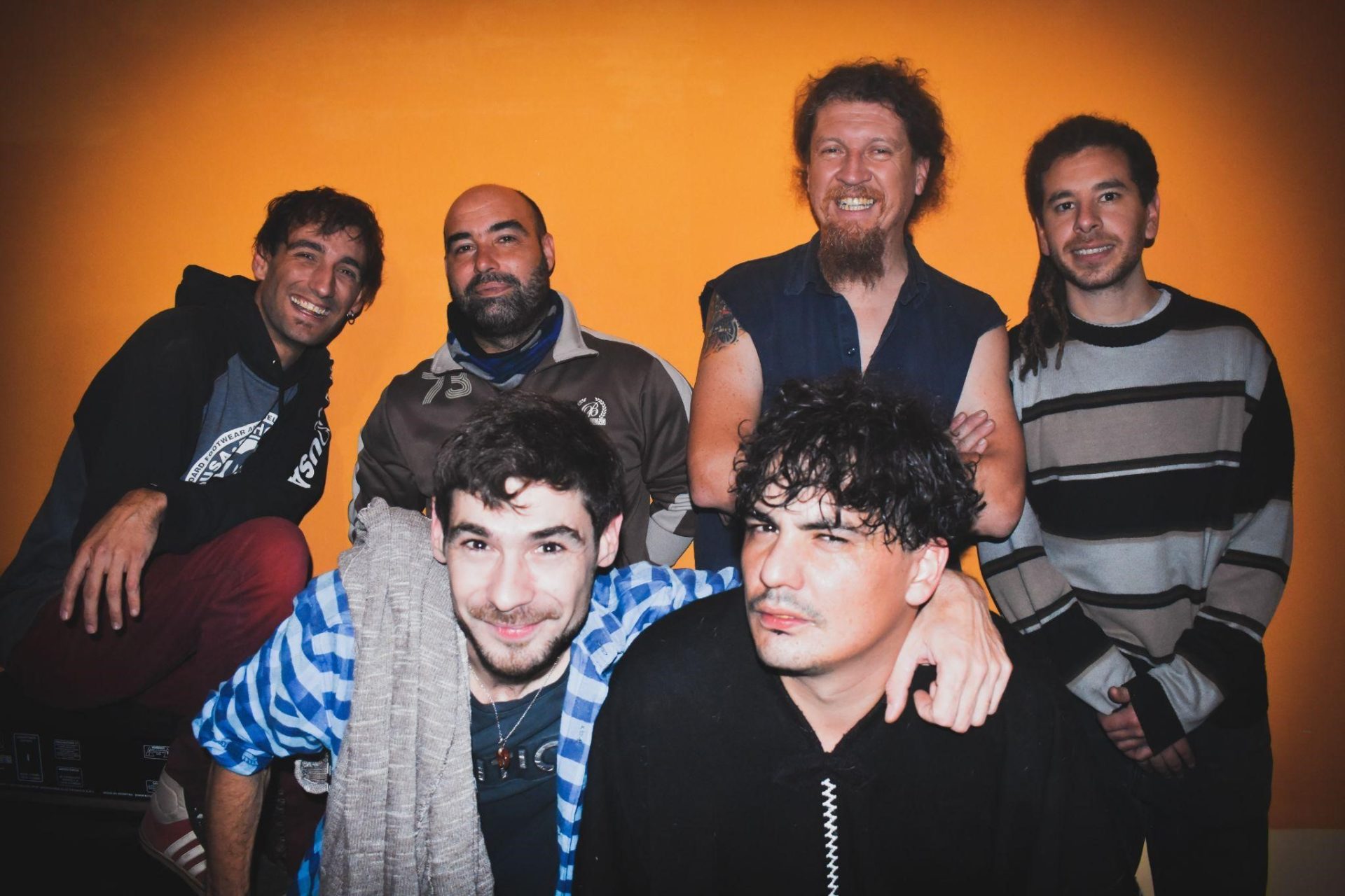 “Smoking Chango” y “Más Poco”, en la primera “Fiesta Escandalosa” que ...