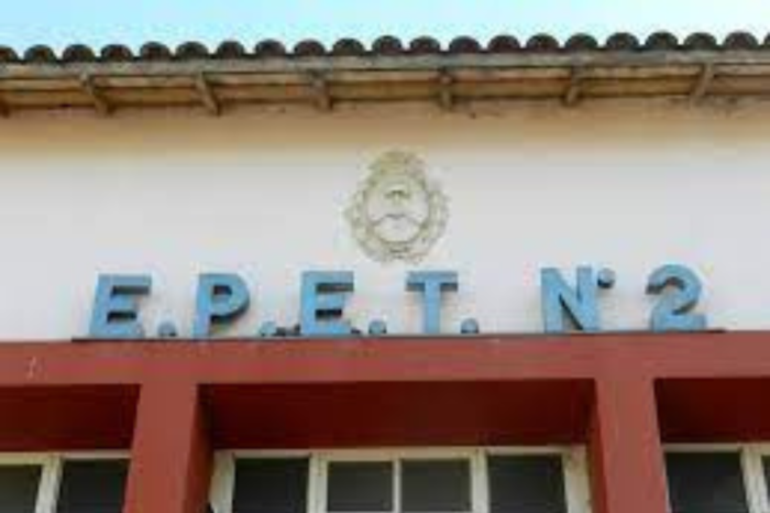 EPET 2 – infopico.com