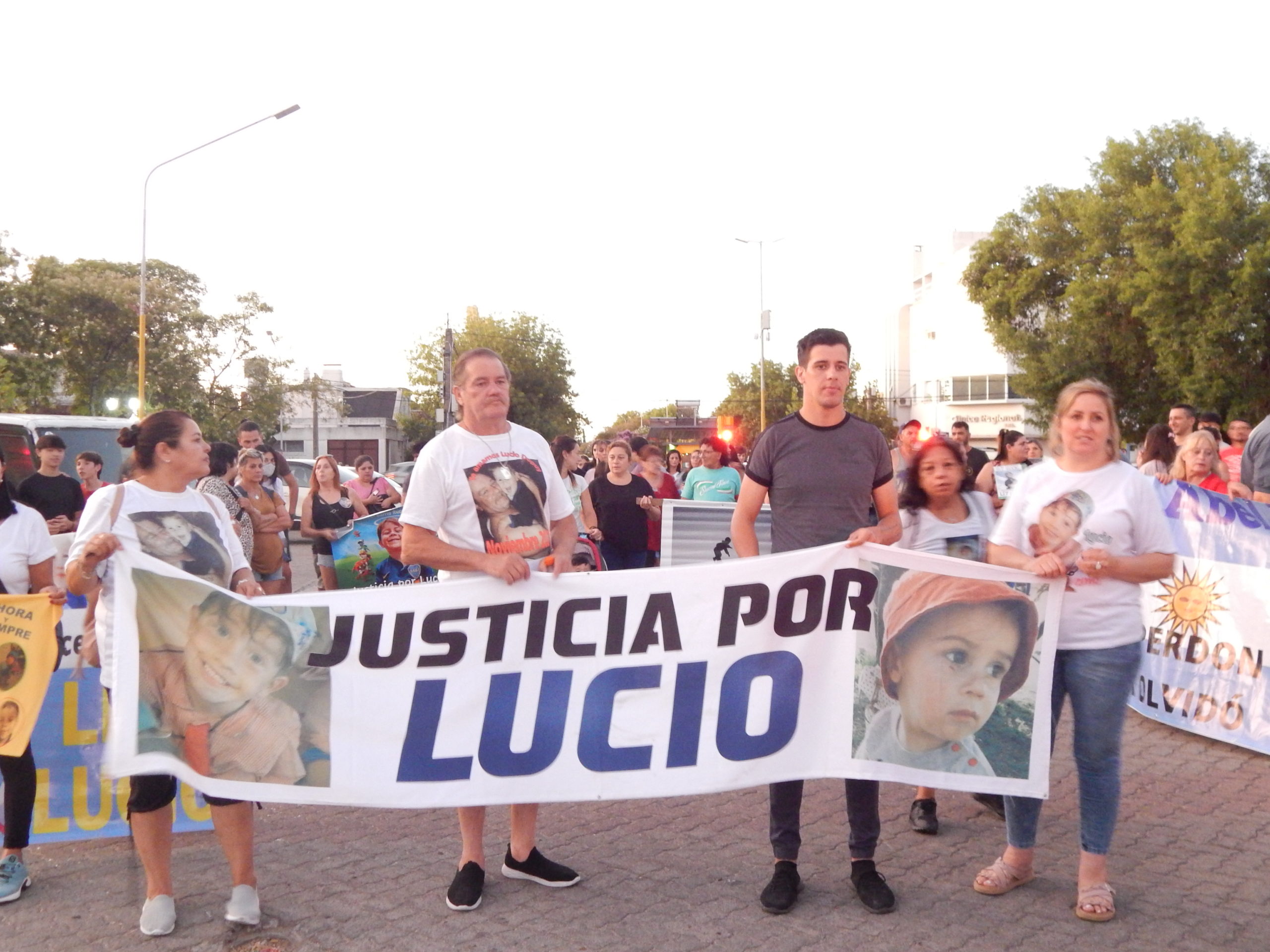 Se realizó la última marcha para pedir justicia por Lucio Dupuy en ...
