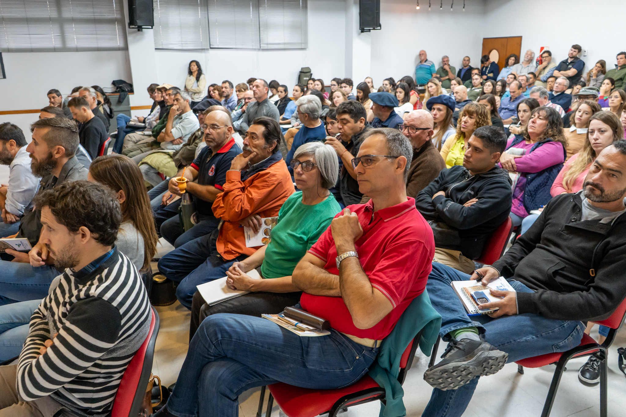 Jornada Sobre “manejo De Bosque Con Ganadería Intervenciones Y Quemas