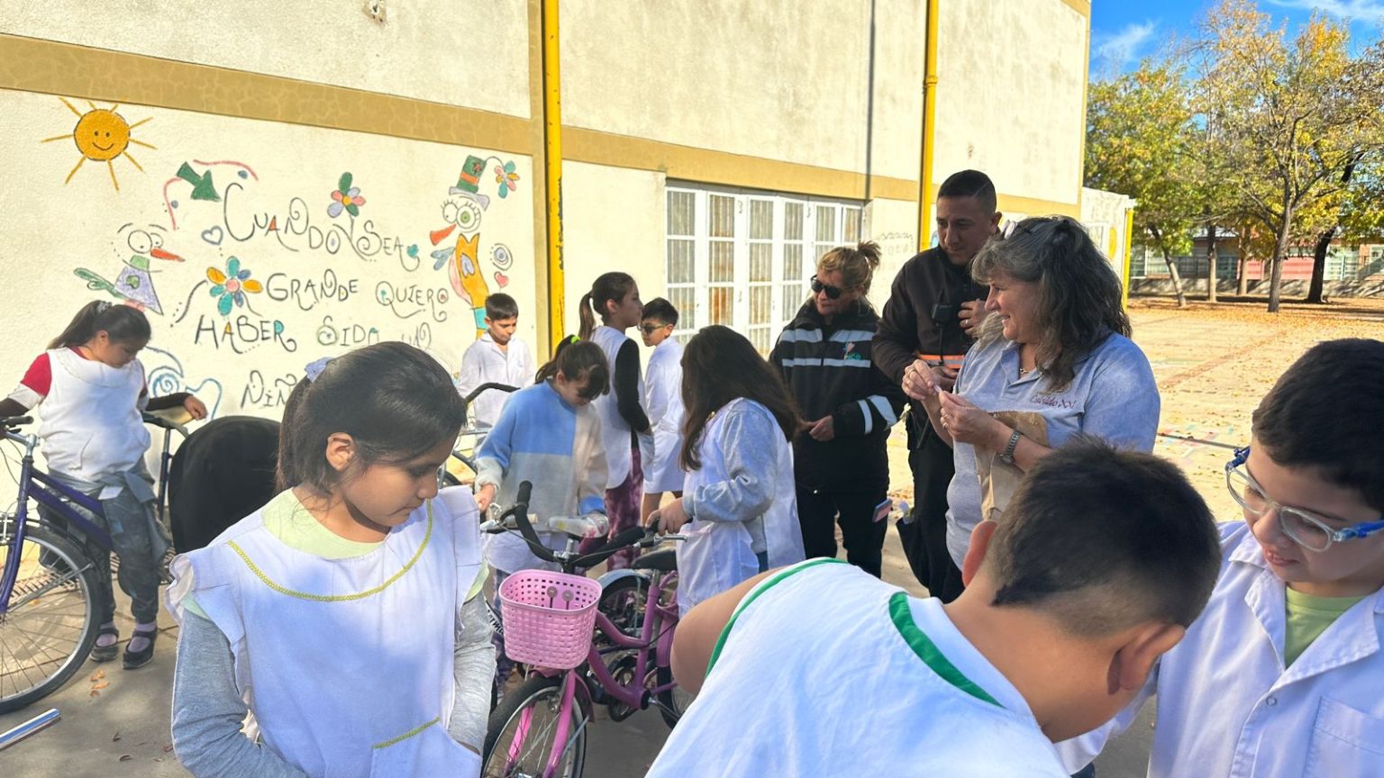 Charla de seguridad vial y programa de educación abarcan la Escuela N ...