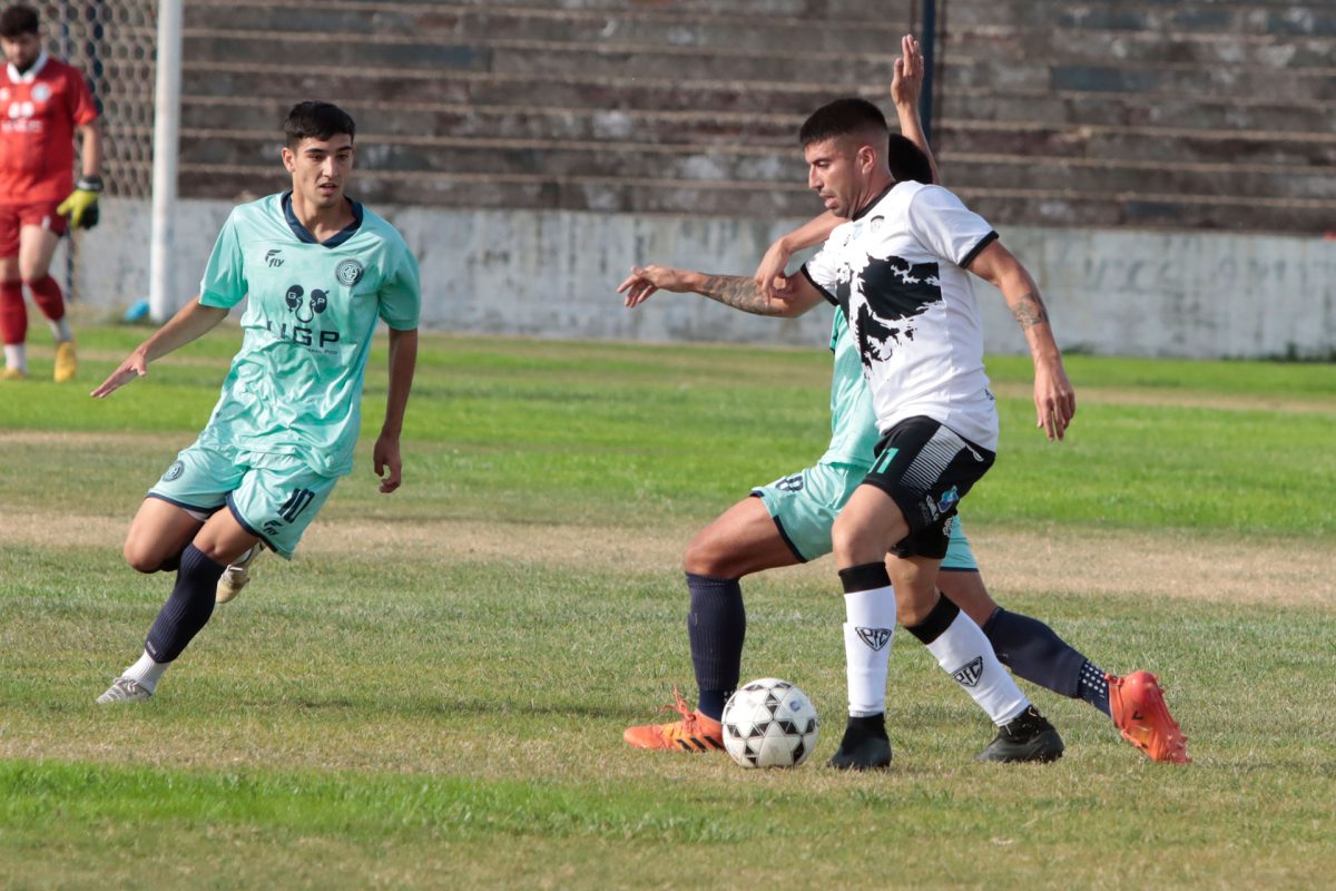 Primera “B”: Pico FBC ganó en su debut en la Zona Centro-Sur, que ...