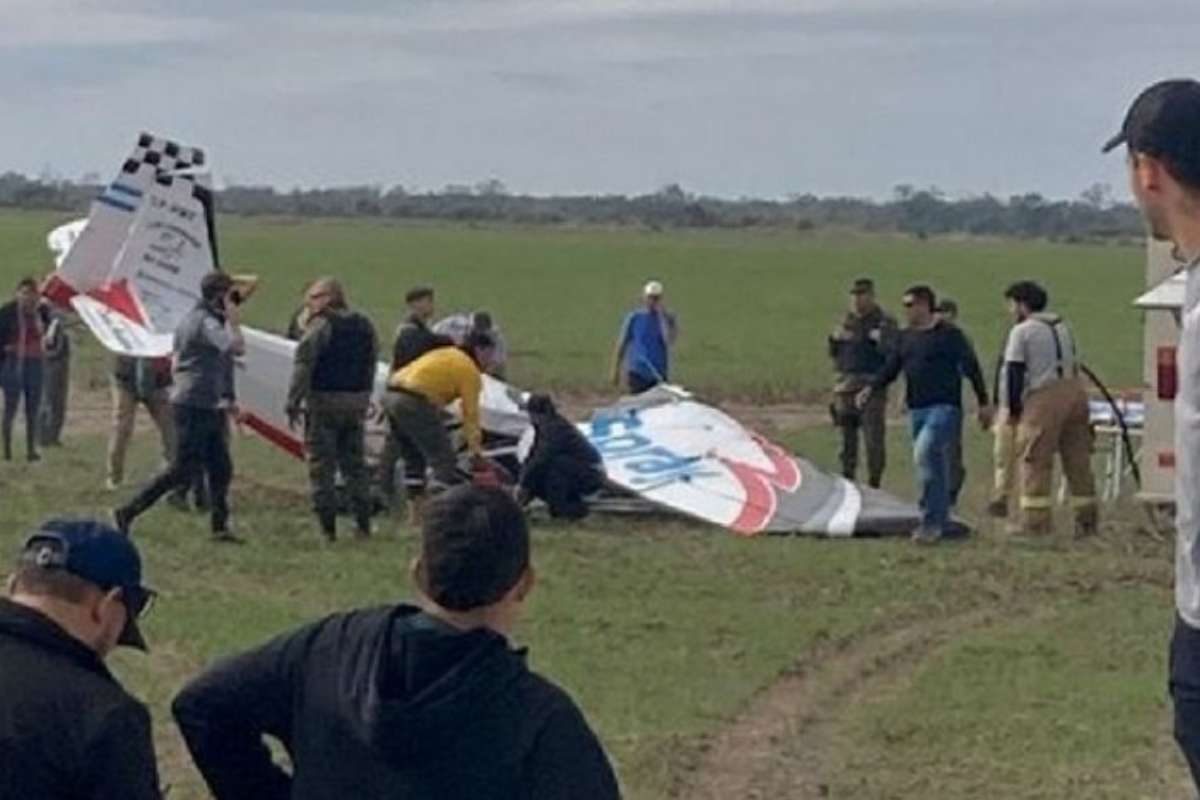 Impactante Una Avioneta Se Estrelló En Una Feria En Chaco Mientras
