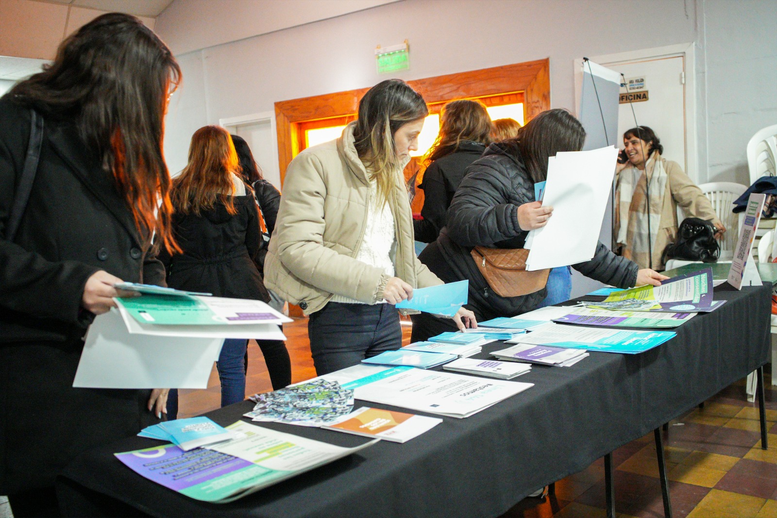 Entregaron 60 tablets en General Pico dentro de un plan nacional que ...