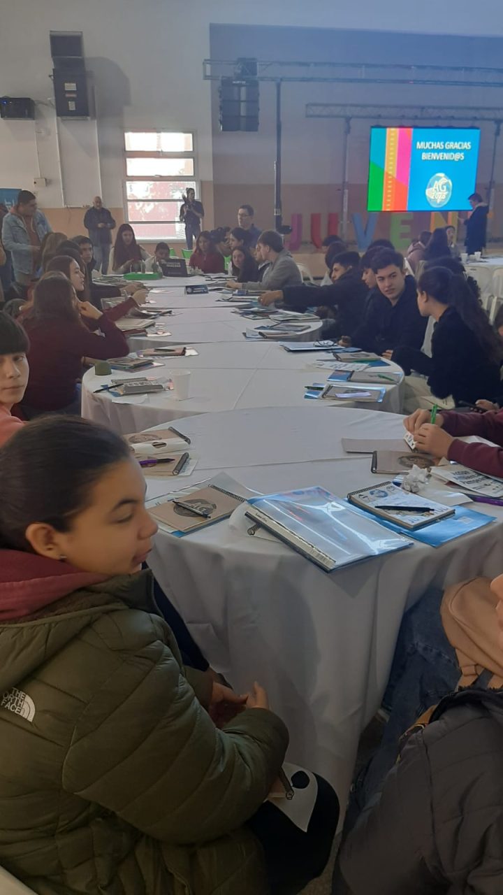 “Aprender a gobernar”: la juventud involucrada en la lucha contra el ...