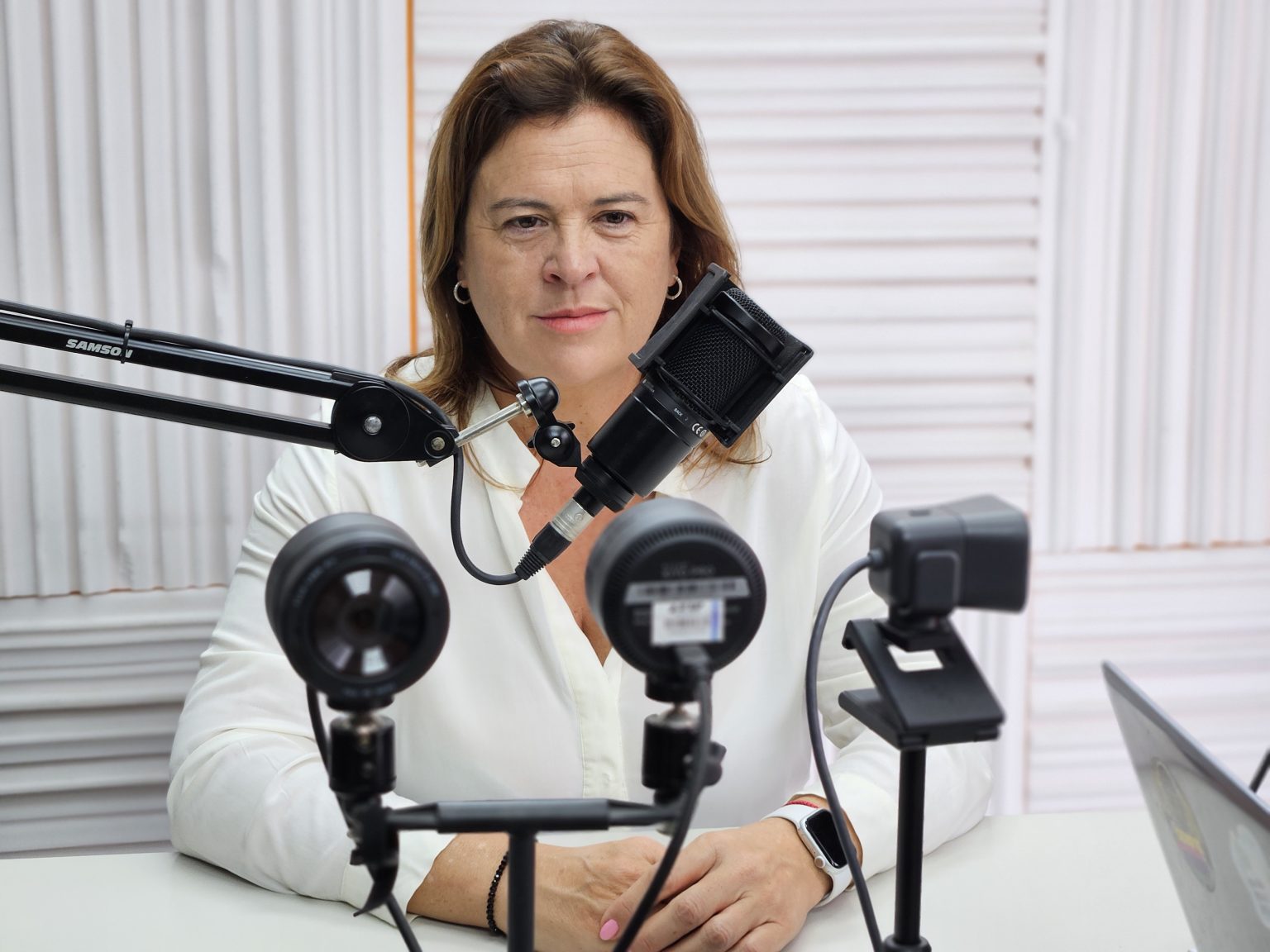 “La gente me escribe al celular pidiéndome trabajo”: El crudo ...