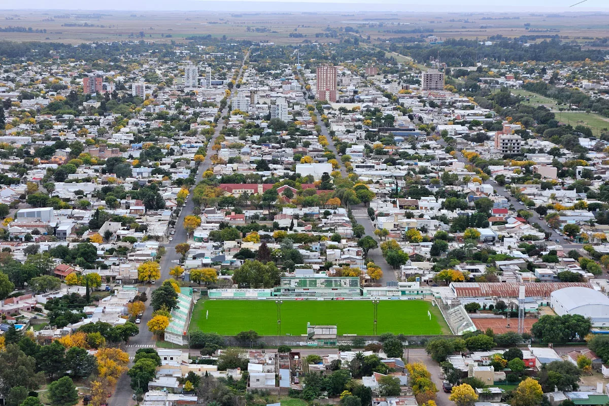 El Club Atlético Ferro Carril Oeste de General Pico: cumple hoy 90 años ...