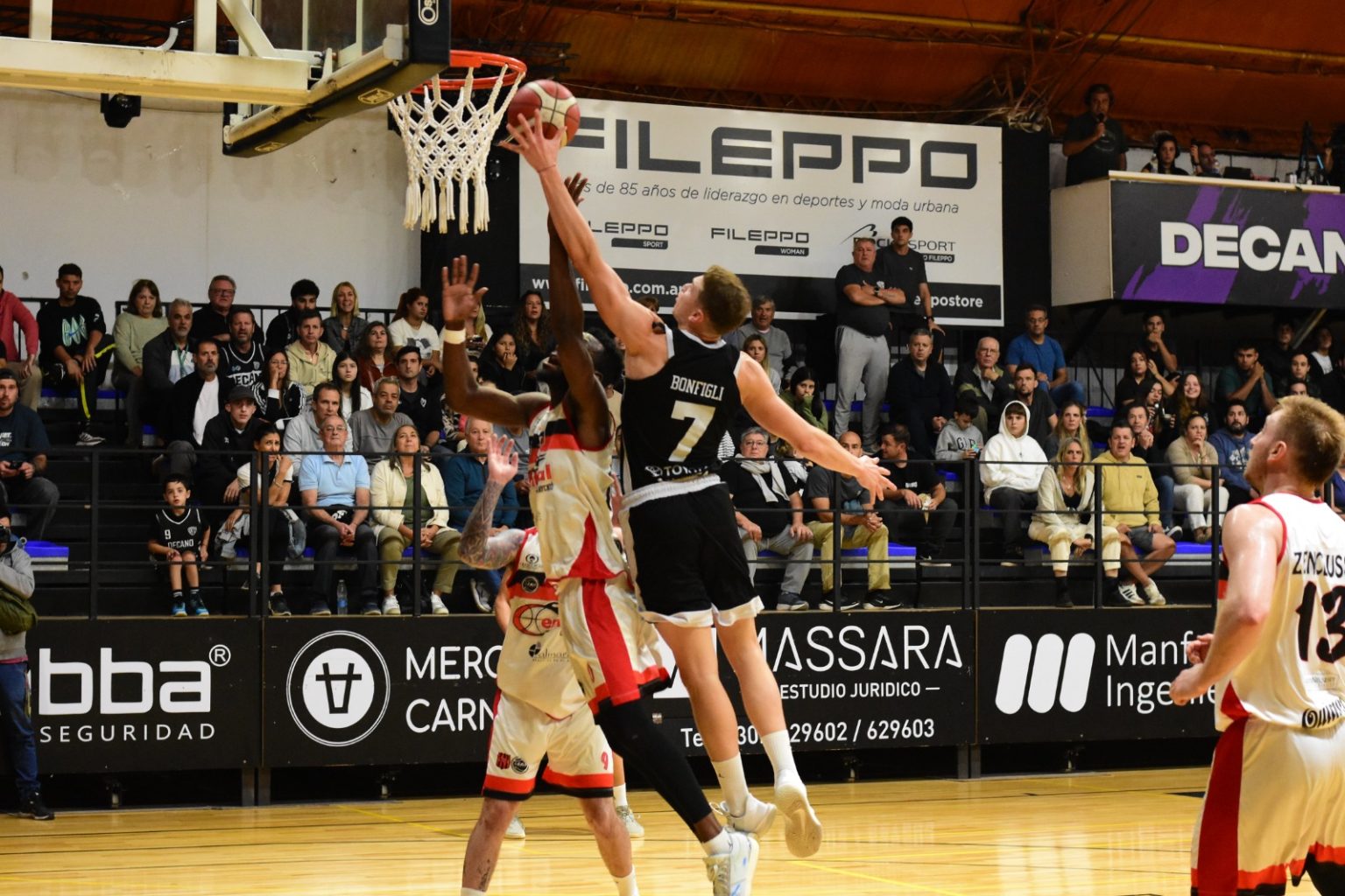Pico FBC sufrió pero logró una gran victoria ante Central Entrerriano ...